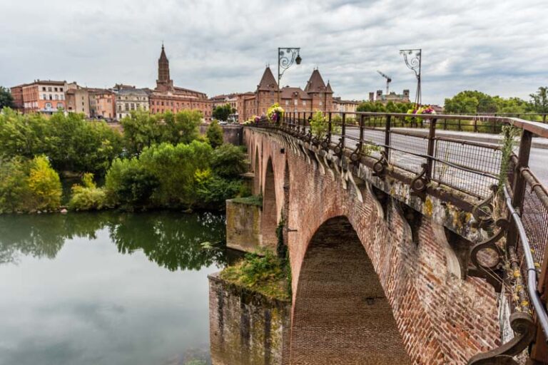 Qué ver en Montauban, la ciudad que desafió a Richelieu - Drive me Foody